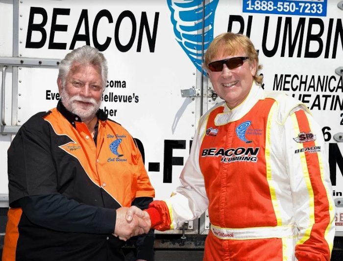 Beacon Plumbing returns to Unlimited Hydroplane Racing – H1 Unlimited